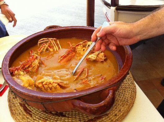 Escapada a Menorca para disfrutar de caldereta de langosta - IB ...
